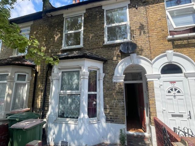 4 Double Bed, 2 Bathroom House, Plaistow station