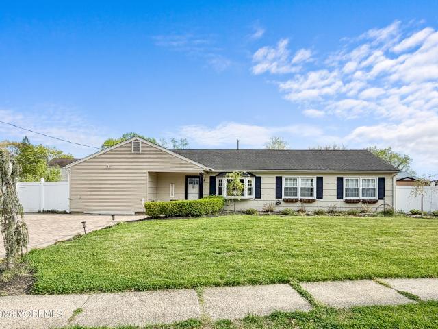 4 Douglas Dr, Neptune Township, NJ 07753 | MLS #22610