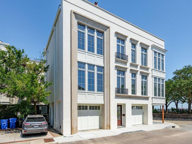 4 Exchange Street