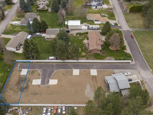 4 E Darrell Ln, Veradale, WA 99037