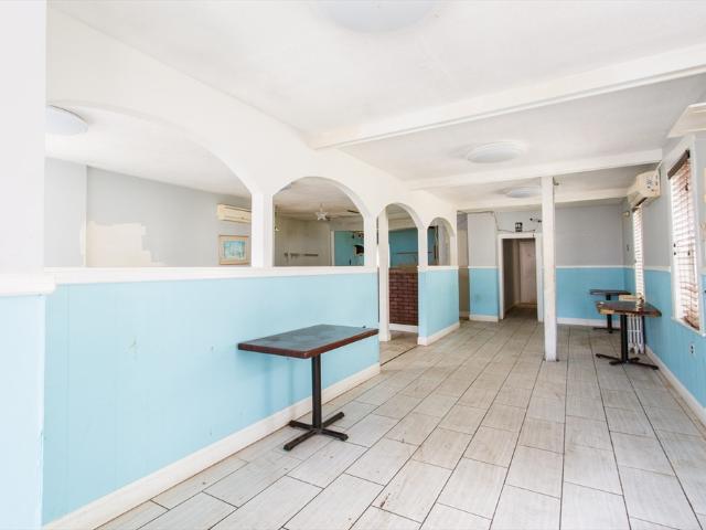 4 E Main St, West Brookfield, MA 01585 | MLS #73486