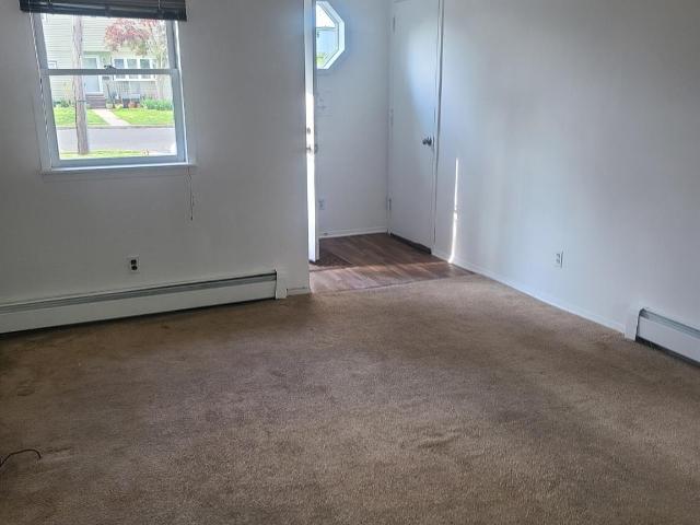 4 E Walnut Street Floor 1