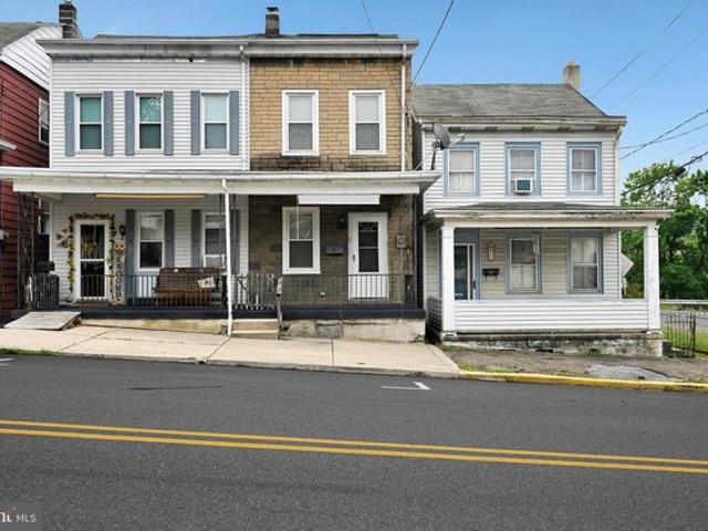 4 E William St, Schuylkill Haven, PA 17972