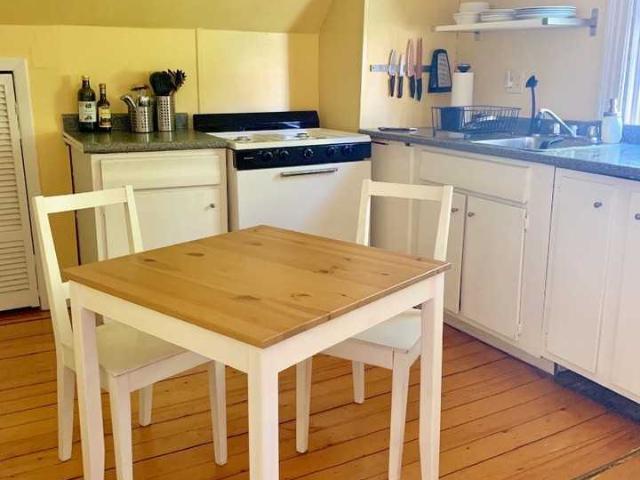 4 East 1 Bedroom Apartment for Rent at 4 East St, Providence, RI 02906 College Hill