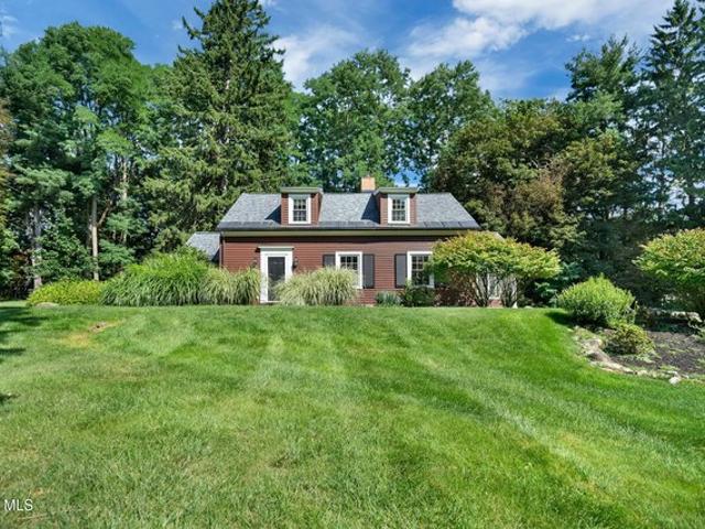 4 East Rd, Troy, NY 12180