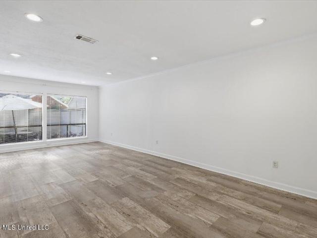 4 Eastbrooke Street