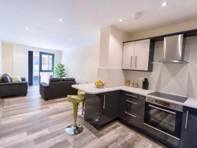 4 Ecco, 3 bedroom, Apartment