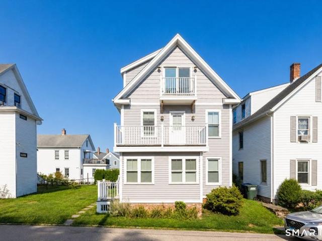 4 Elihu St, Stonington, CT 06378