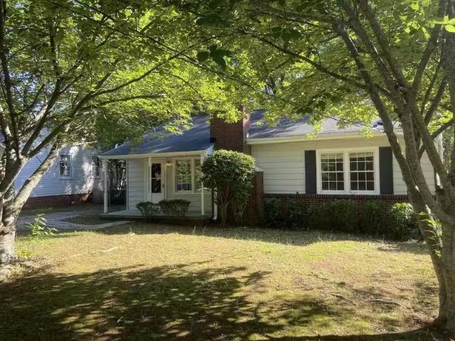 4 Elletson Dr 1 4 Elletson Dr #1