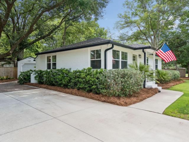 4 Ellen Avenue