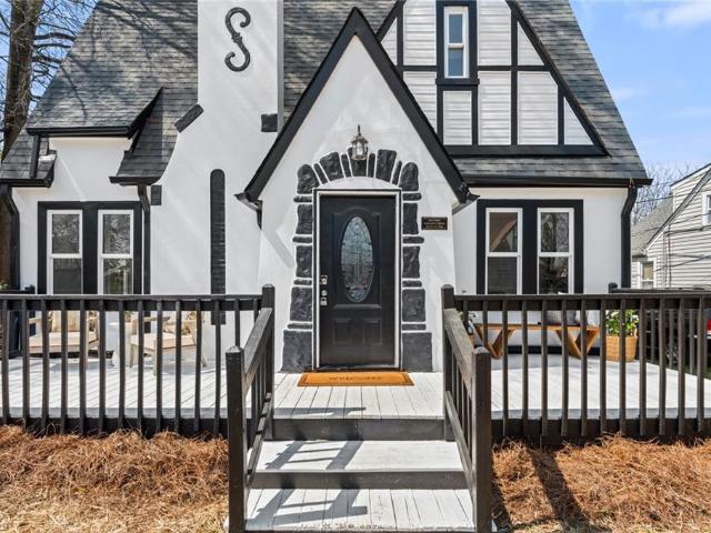 4 Elliott Drive