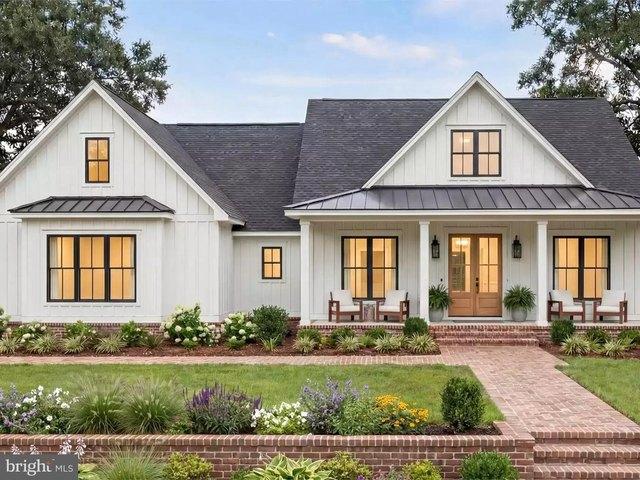 4 Emma Ct, Wilmington, DE 19810
