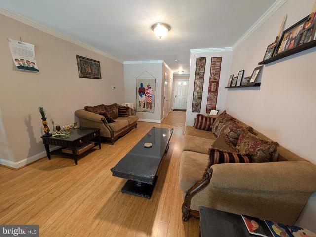 4 Esprit Terrace