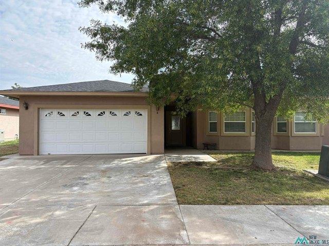 4 Fairway Ct, Roswell, NM 88201