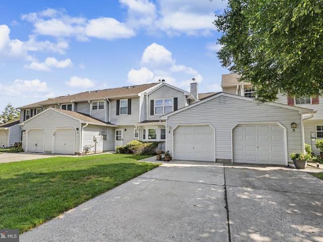 4 Fairfax Court