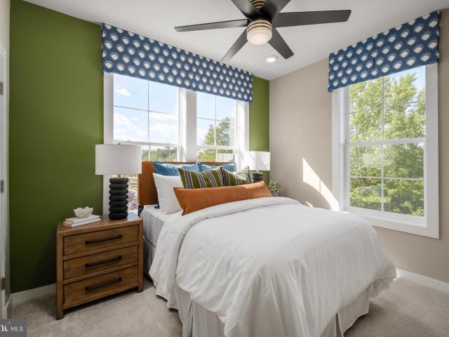 4 Fall Hill Ave, Fredericksburg, VA 22401 | MLS #VAFB2010