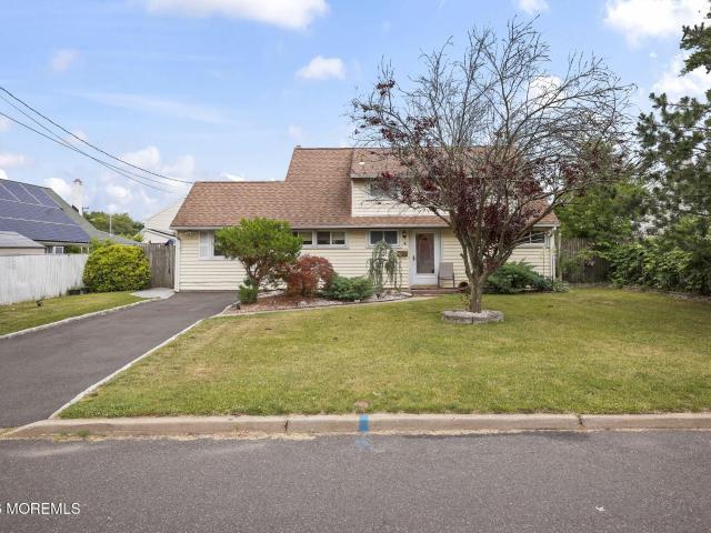 4 Farmbrook Drive