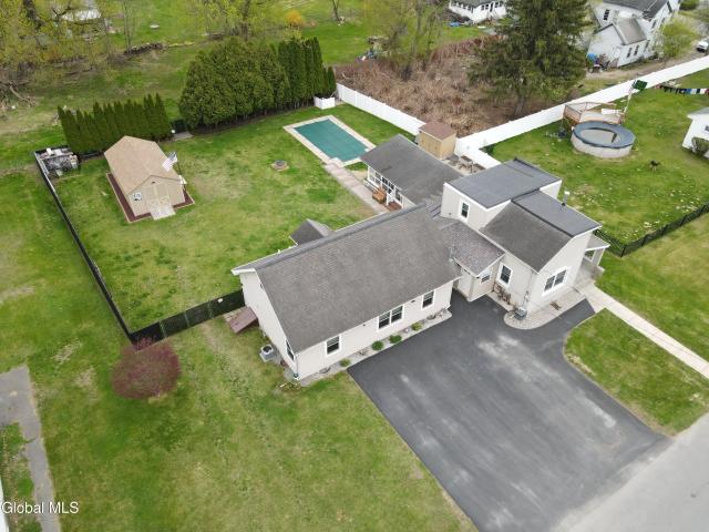 4 Ferris Street