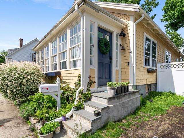 4 Findlay Place
