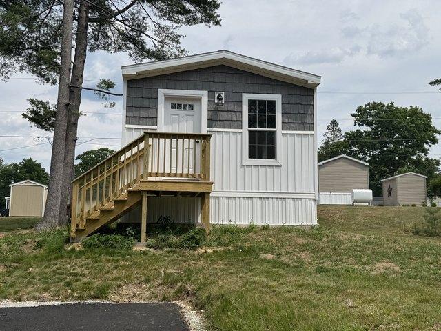4 Fir Dr, Norway, ME 04268