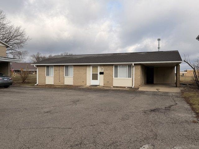 4 Florentine Ct, Pekin, IL 61554