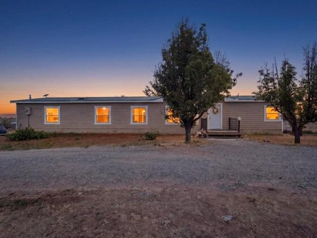 4 Forest Ct, Edgewood, NM 87015