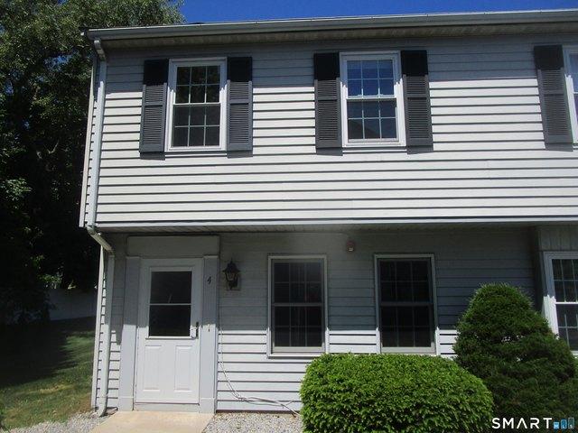 4 Founders Vlg Unit 4, Clinton, CT 06413