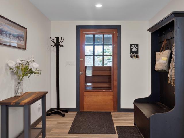 4 Fox Meadow Ln, Stockbridge, MA 01262 | MLS #249180 | Compass