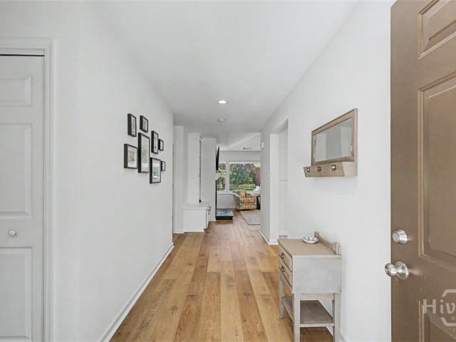 4 Franklin Creek Road N
