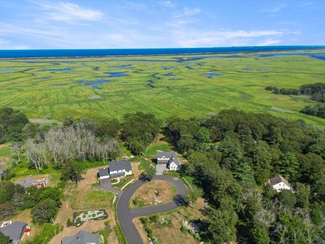 4 Gadsden Ln, Newbury, MA 01951 | MLS #73473 | Compass