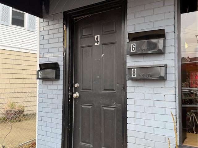 4 Gansett Avenue