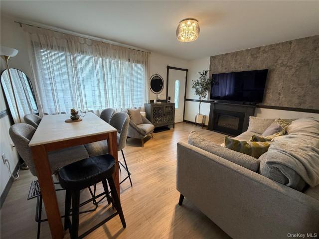 4 Gariss Street