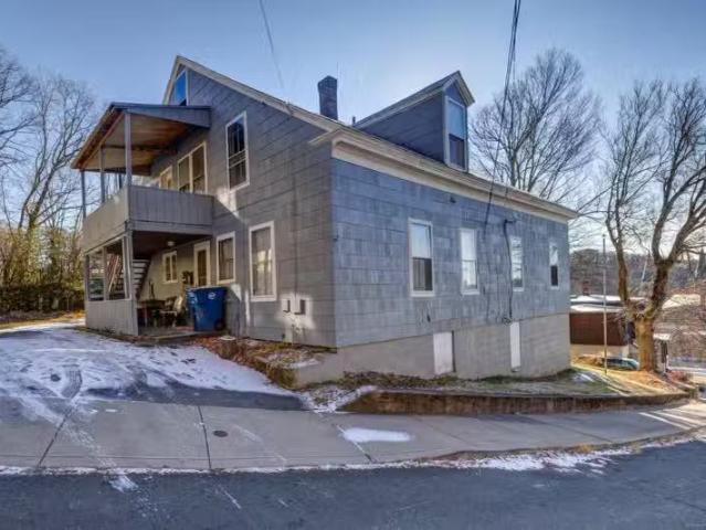 4 Gaynor Place, Vernon, CT 06066