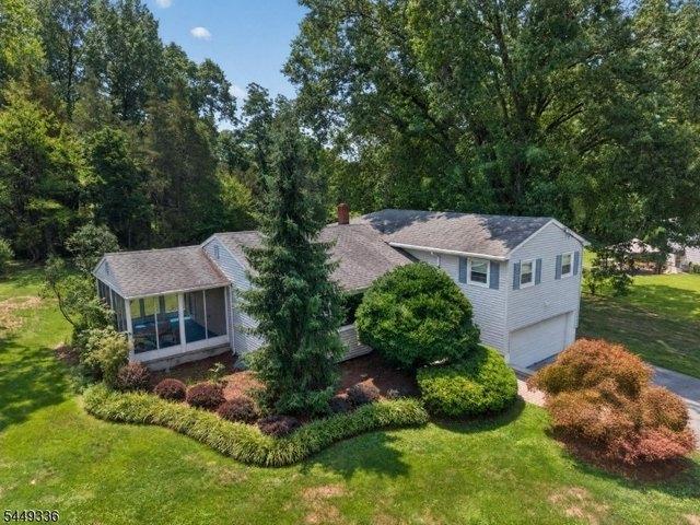 4 Glenwood Ter, Bridgewater Twp, NJ 08807