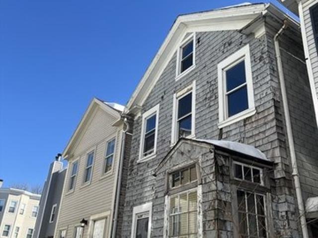 4 Glover Ct, Boston, MA 02127