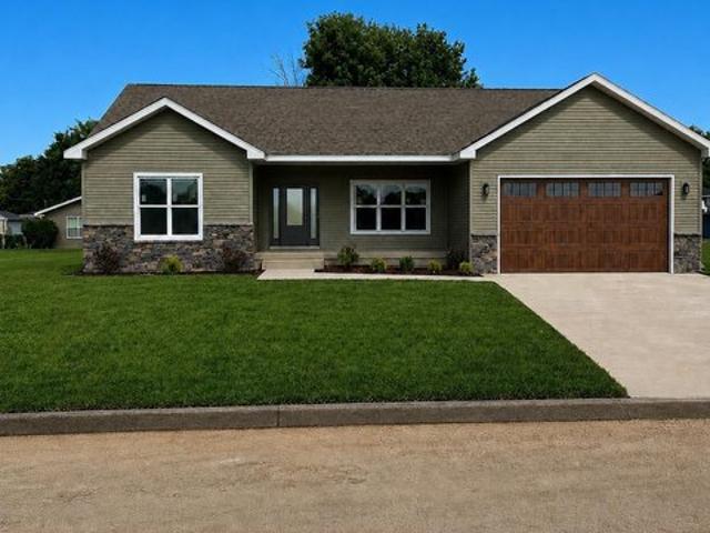4 Green Oak Ct, Fort Madison, IA 52627