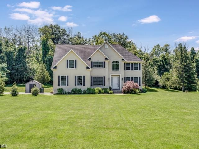 4 Green Tree Dr