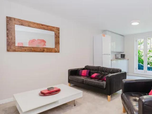4 Huntingdon Place, City of Edinburgh, EH7 4AT, United Kingdom | 3 bed apartment for rent #167865122 | Rentberry