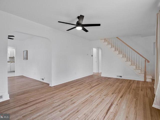 4 Hampton Road