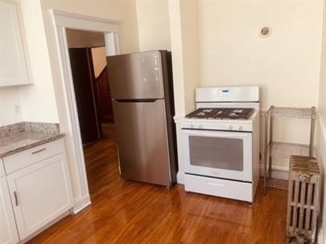 4 Hancock St, Unit 2, Malden, MA 02148 | MLS #73503