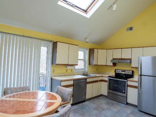 4 Hane Rd, Mashpee, MA 02649 | MLS #22601