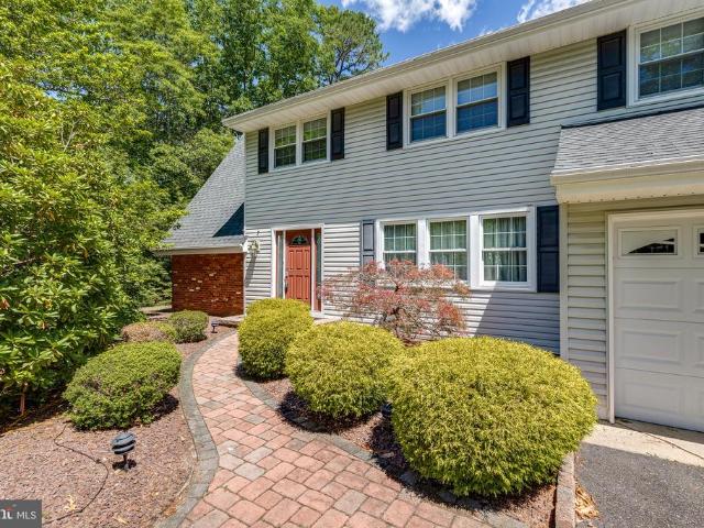 4 Heatherwood Court