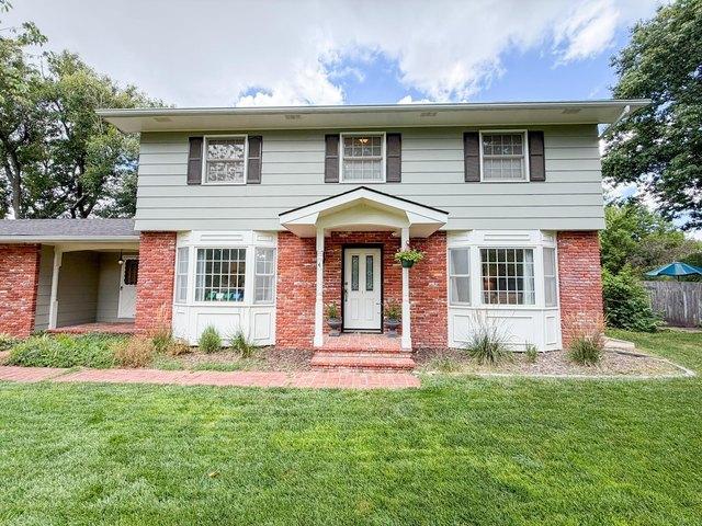 4 Hickory Ct, Newton, KS 67114