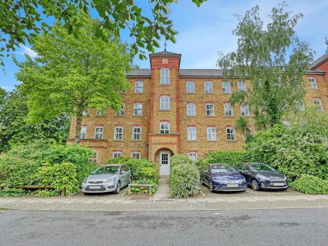 4 Highfield Close, London SE13, 2 bed flat to rent, £1,875 pcm | PrimeLocation