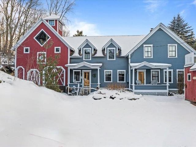 4 Highland Ave, Stowe, VT 05672