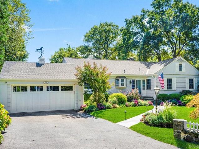 4 Highridge Rd, Larchmont, NY 10538