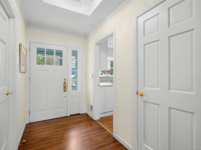 4 Highridge Road
