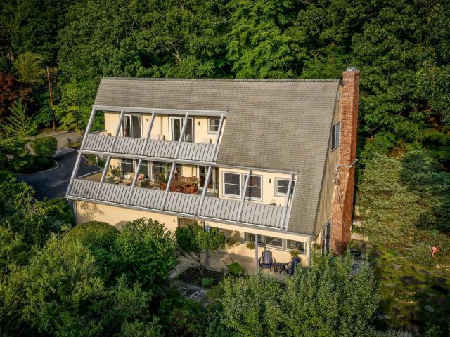 4 Hill Dale Avenue
