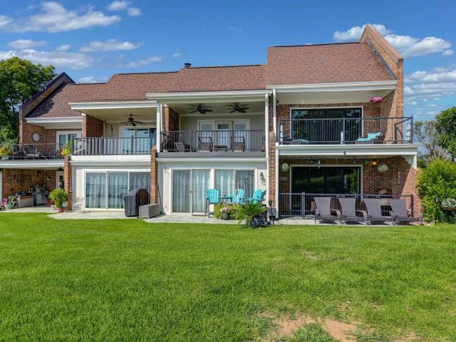 4 Holly Ferry Court