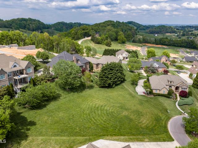 4 Honeysuckle Court